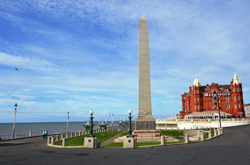Blackpool North Shore from Bispham to North Pier - Live Blackpool