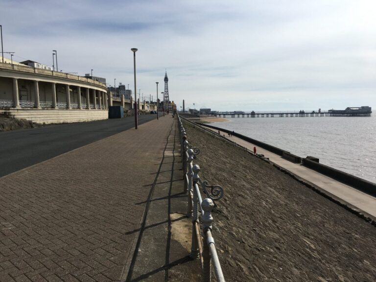 Blackpool North Shore from Bispham to North Pier - Live Blackpool
