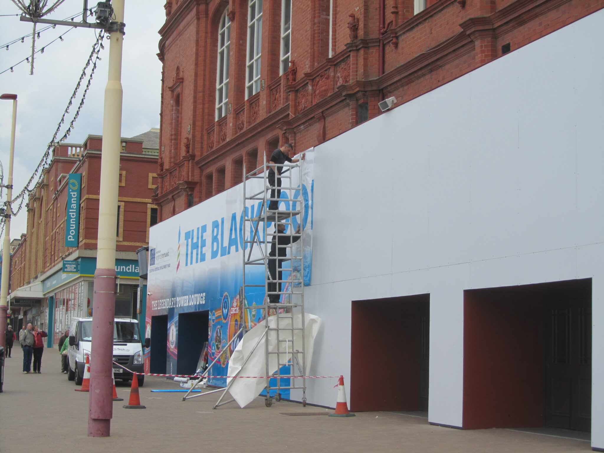The Blackpool Tower Conservation • take a look with Live Blackpool