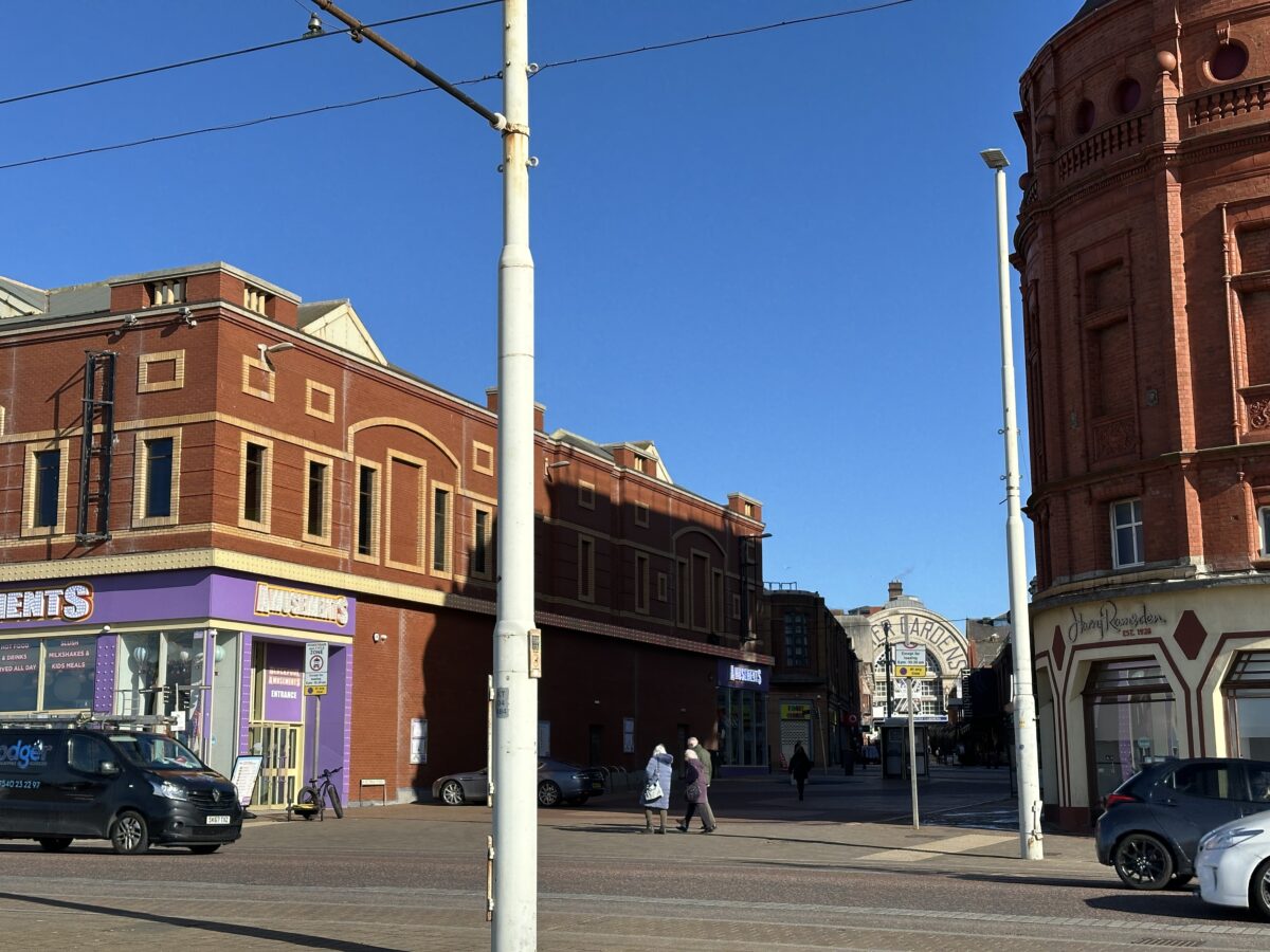 Victoria Street in Blackpool Town Centre • look around with Live Blackpool